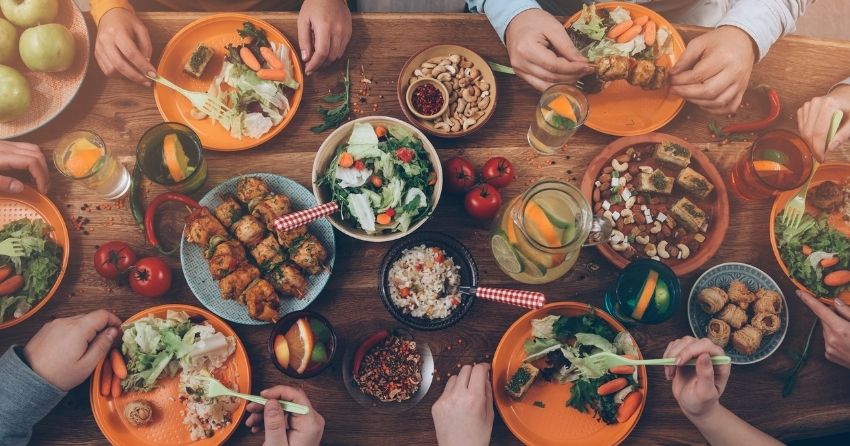 ¿Comer Tarde, Engordar? Un Estudio Muestra que Comer Más Tarde Aumenta ...